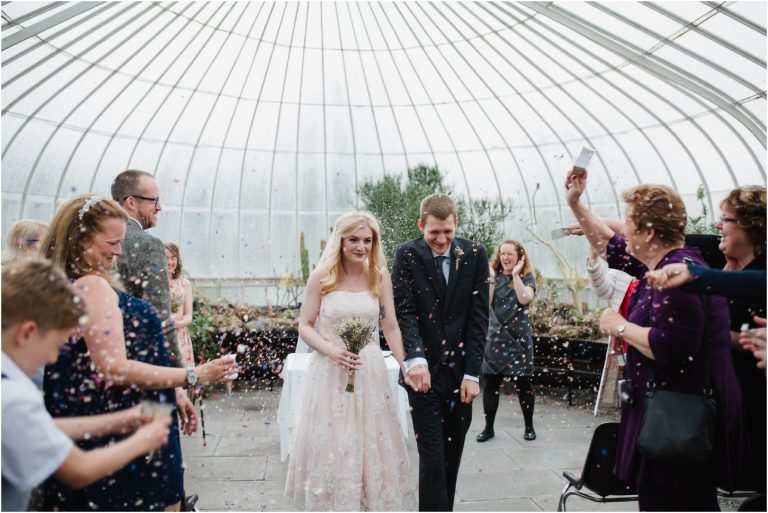 WEDDING PLANNING: 5 Tips For AMAZING Confetti Shots – Creative Modern ...